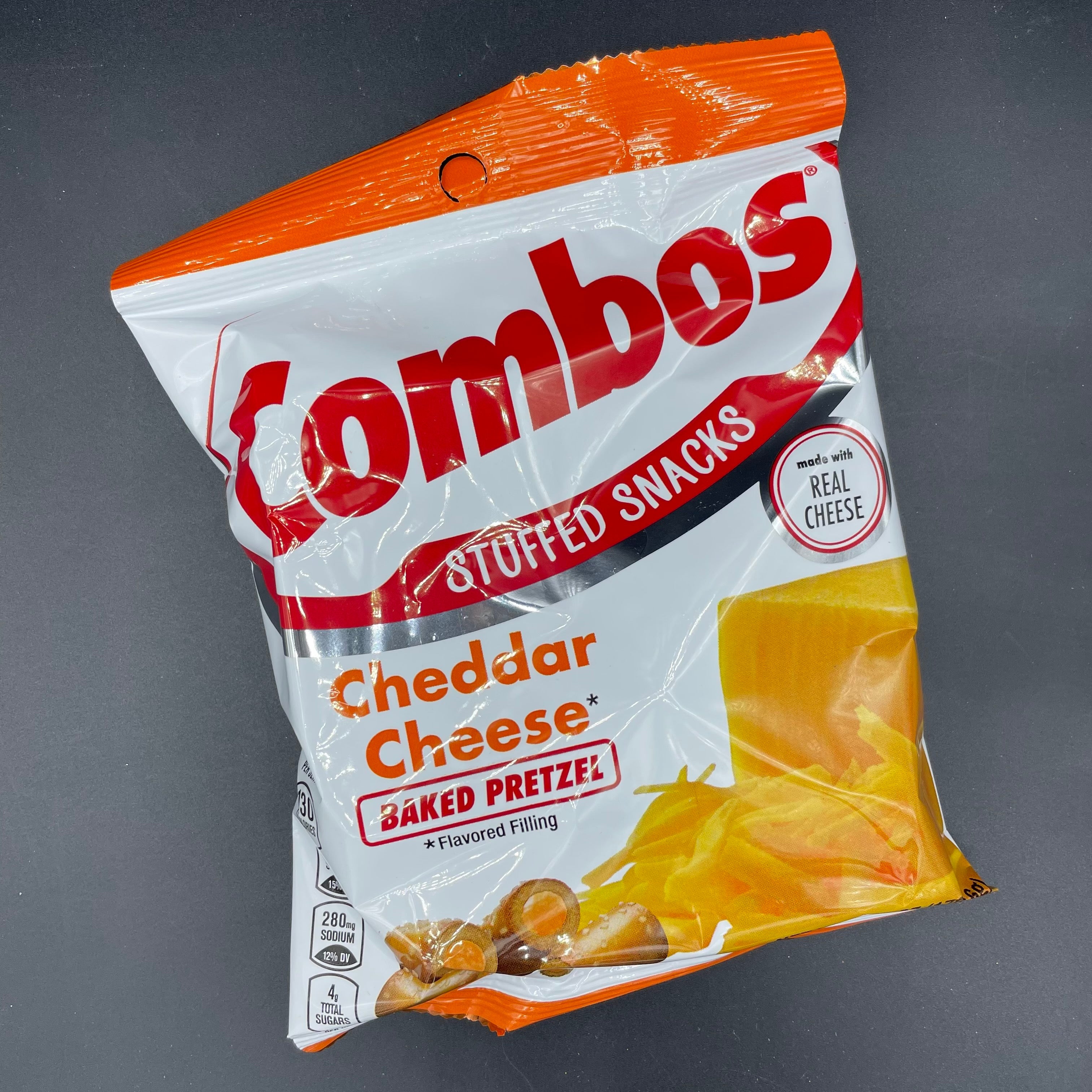 NEW Combos Stuffed Snacks - Cheddar Cheese, Baked Pretzel 178g (USA) N